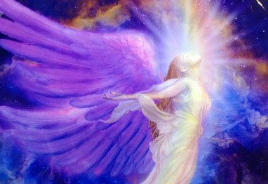 The Difference Between Lightworkers and Earth Angels - Forever Conscious